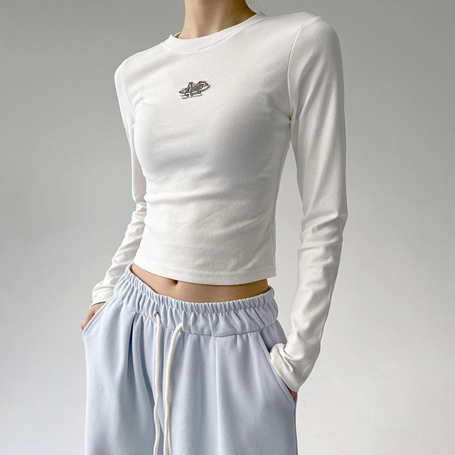 White round neck long -sleeved T -shirt female 2024 autumn new self ...