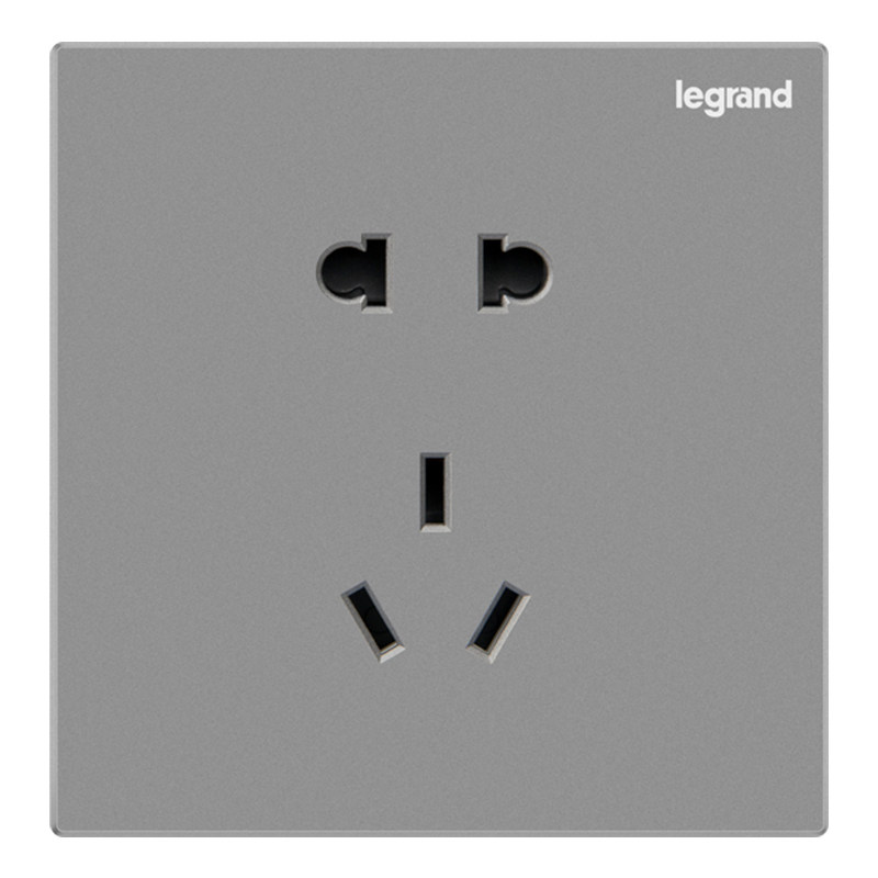 Legrand switch panel tipe 86 - soket lima lubang berpori usb berwarna perak