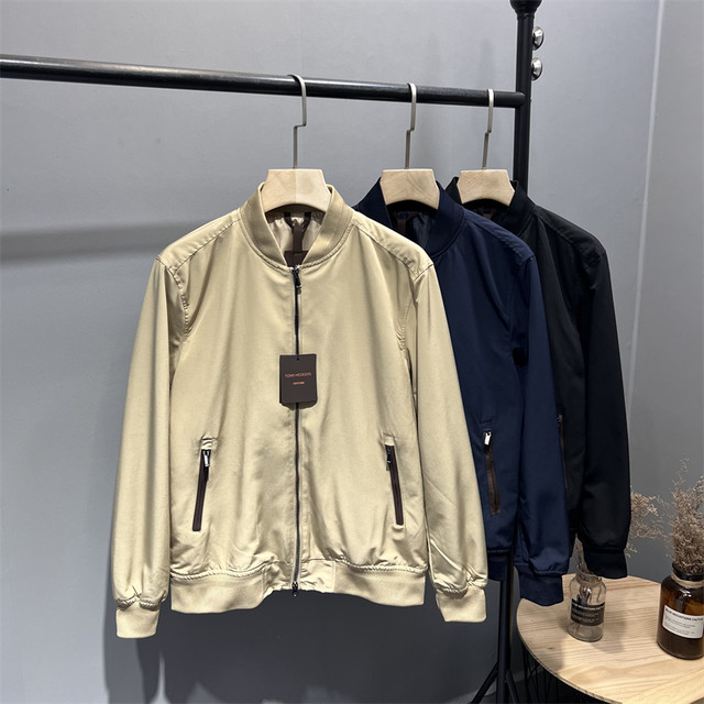 20,000+ on the cabinet! Italian high -end clothing mulberry silk can be ...