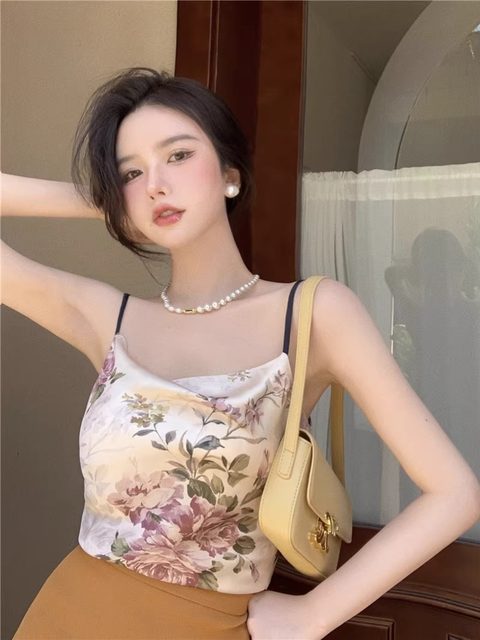 Spicy girl wind floral sling vest female inside design sense niche ...