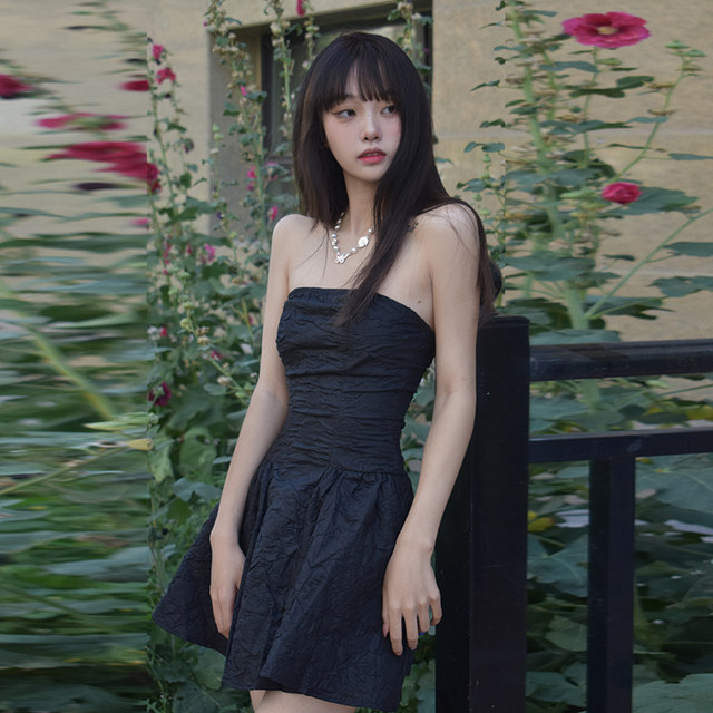 # SISJULY# European and American foreign black skirts show a thin ...
