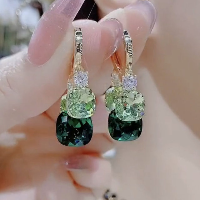 Advanced green crystal earrings 2024 new trendy versic temperament ...