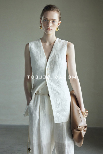 Heavy linen fold texture, waist, thin old money wind wind, suite vest ...