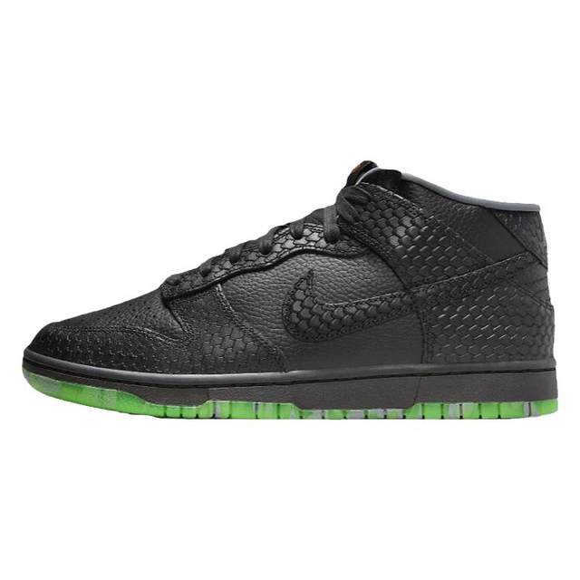 Cow coax Nike Dunk Mid Premium Black Green in the Black Green in the ...