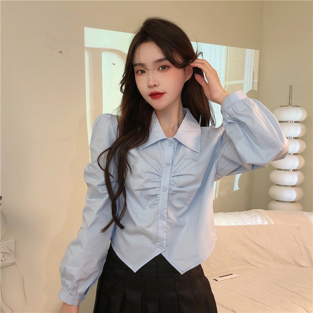 2024 Inner shirts Female spring design sense, short, different, thin ...