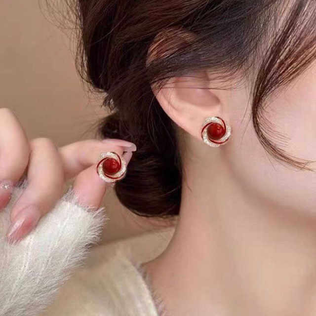 French vermiculite bead earrings female niche design sense high -end ...