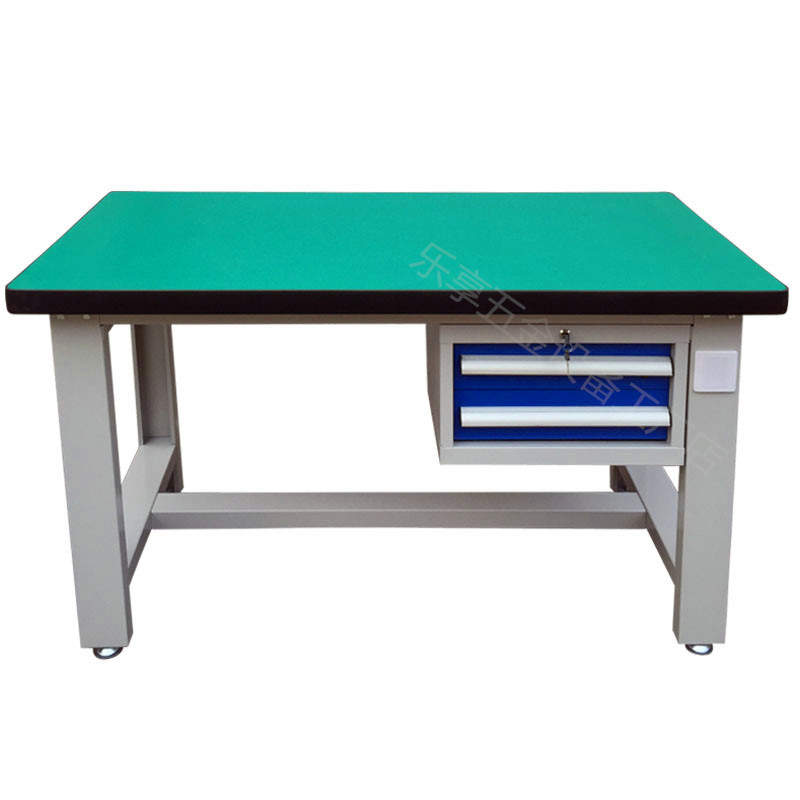 Établi robuste - table d'usine en acier inoxydable pour les opérations ...