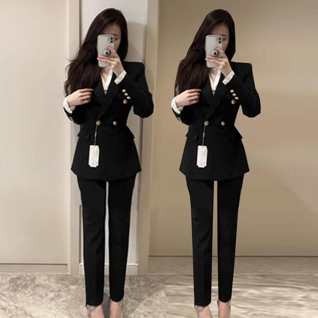 Fashionable professional formal wear civil servant college student ...