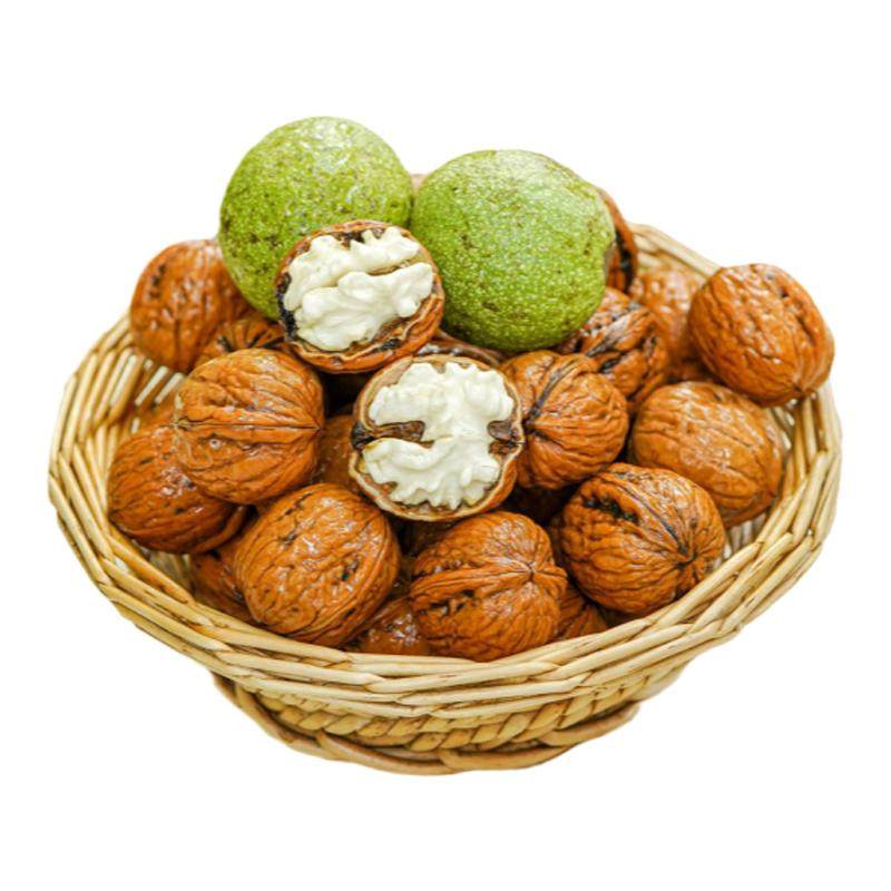 2024 Fresh Walnuts - Green-Skinned, Tender and Ready for All Seasons