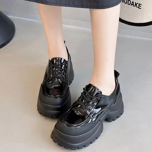 Small leather shoes female 2024 new autumn and winter thick bottom ...