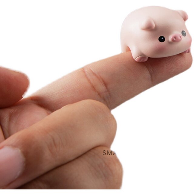 Car small cute decoration pig car machine screen computer monitor ...