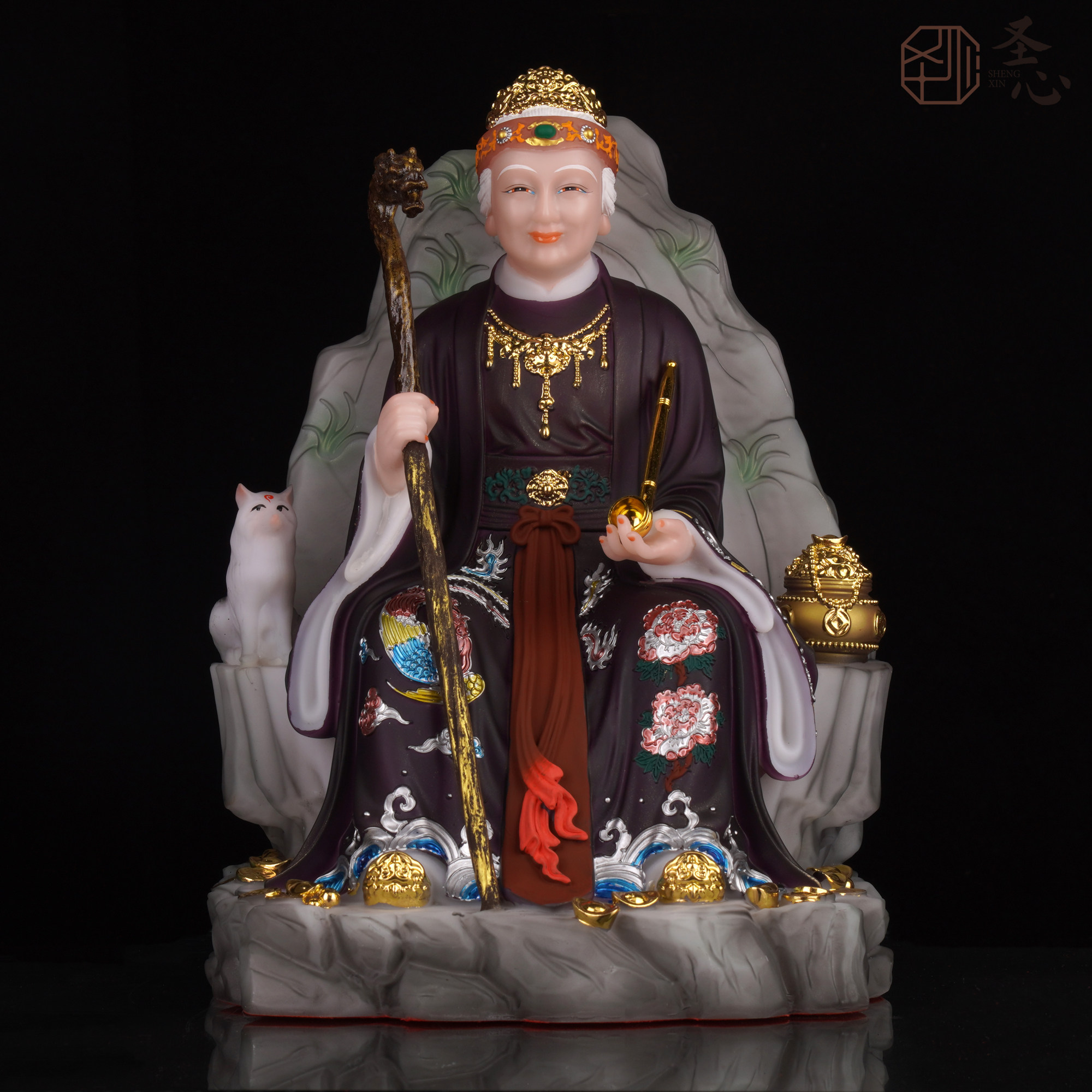 Black Old Lady Statue Black Mother White Marble Solid Ancient Color ...