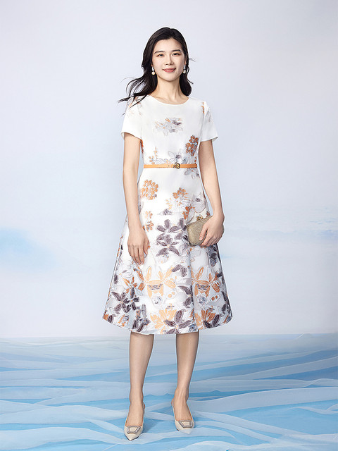 Pink and blue wardrobe 2025 summer new elegant temperament positioning ...