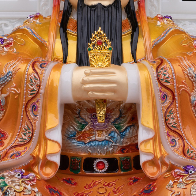 Kangsheng white marble sitting on the dragon chair and the fifth master ...
