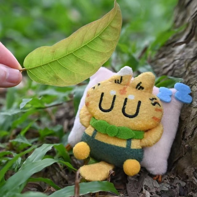 New genuine Tianjiao Wenchuan Siamese cat bean paste plush brooch blind ...