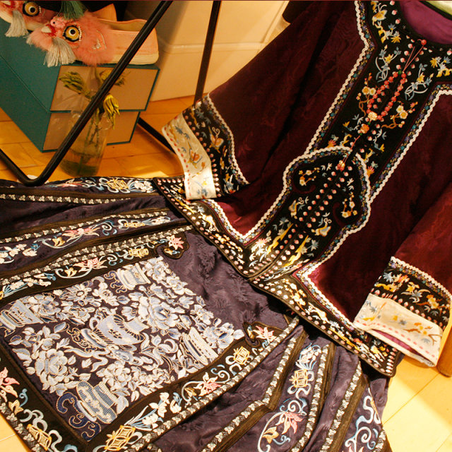 Yiyi's gardener's silk fragrant cloud gauze embroidered double-breasted ...