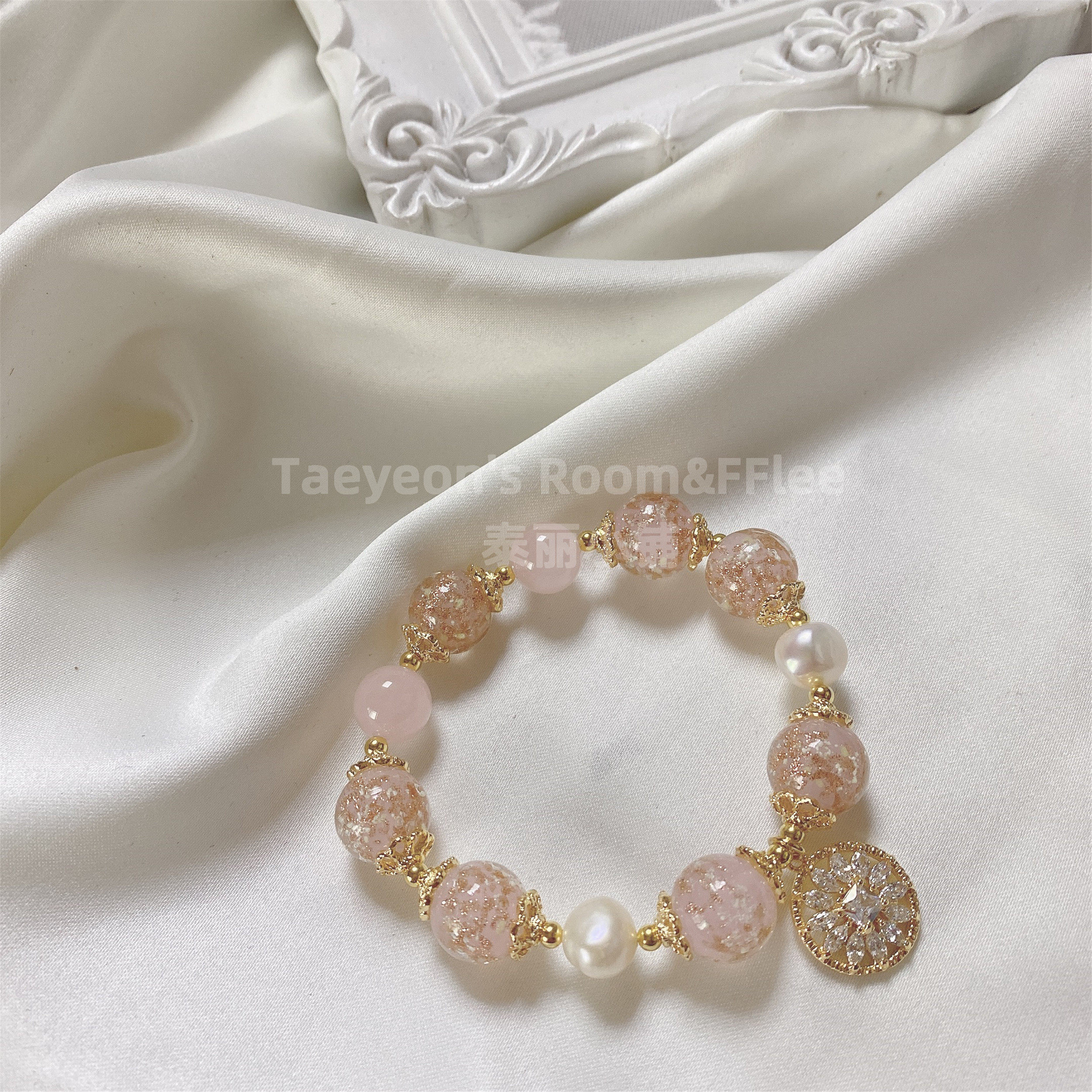 Purely Handmade Jelly Powder Luminous Glass Pink Crystal Pearl Crystal ...