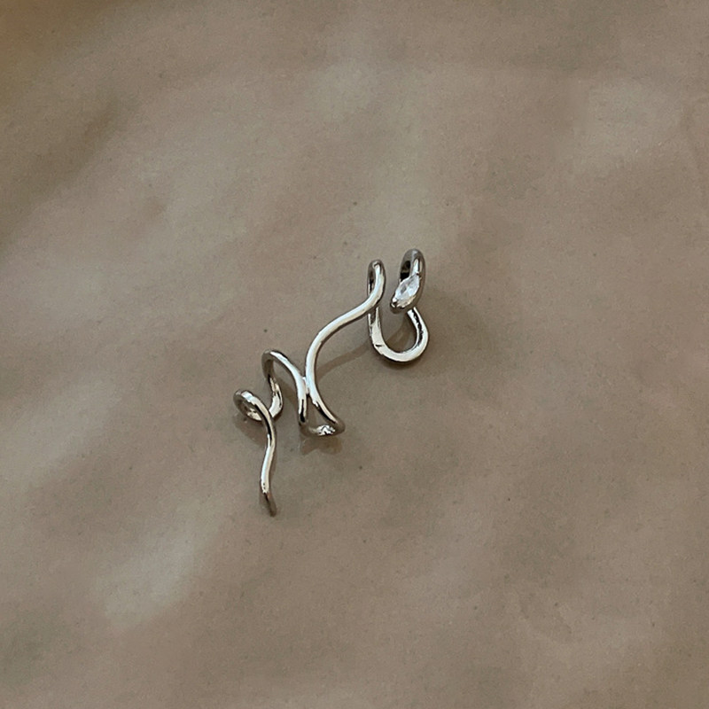 wind's unique personality design snake-shaped pierced earrings for women niche fashion creative ...