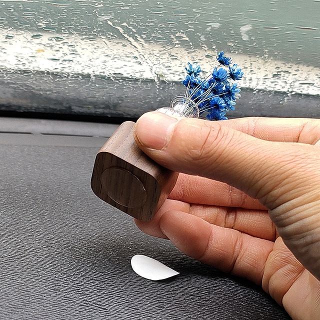 Car mini daisy vase car center console flower interchanged decoration ...