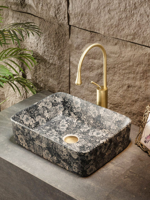 Outdoor retro ceramic platform, basin washbasin, home bathroom, wash ...