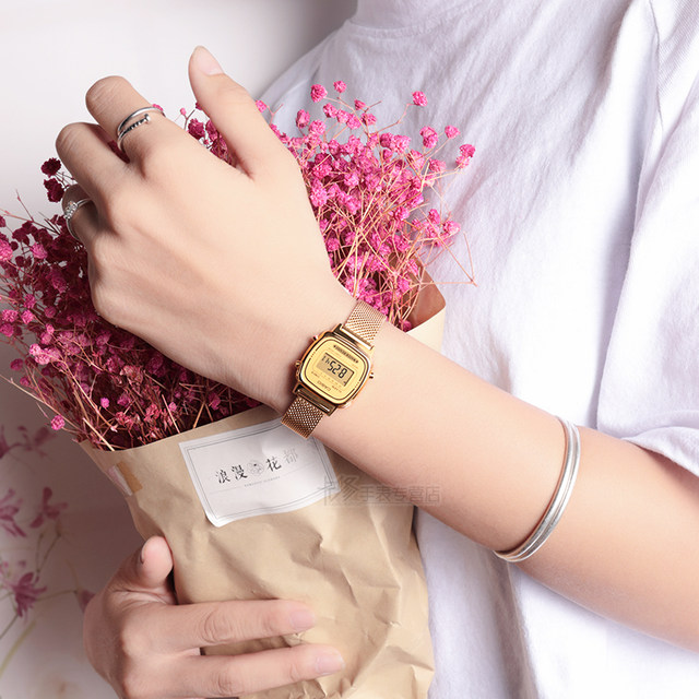 Casio Casio retro small gold watch limited edition ladies small square watch metal steel belt ...