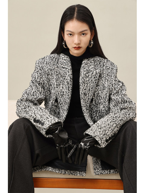 (Multi -folding of spiny light) VTG retro character pattern double ...