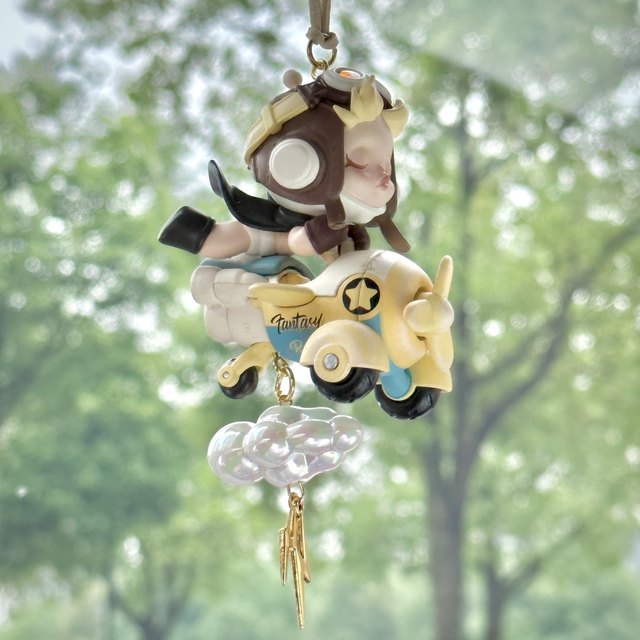 Bubble Mart SP morning rush hour car pendant for girls in car cute ...