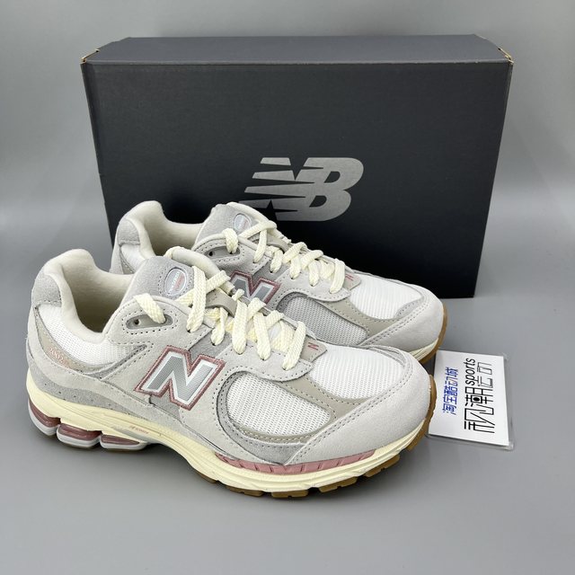 Newbalaancenb2002 series new cherry powder retro leisure sports jogging ...