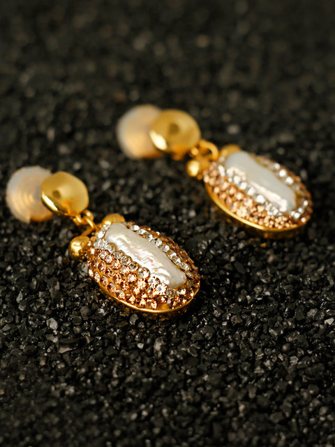 Middle -aged Heavy Industry Light luxury natural Baroque earless earmus ...