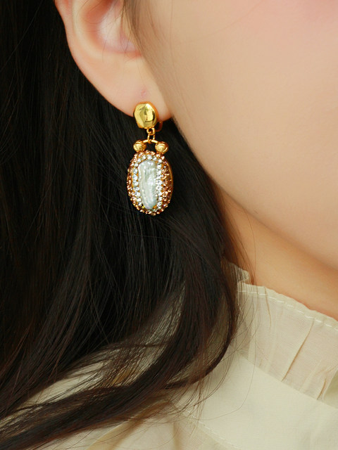 Middle -aged Heavy Industry Light luxury natural Baroque earless earmus ...