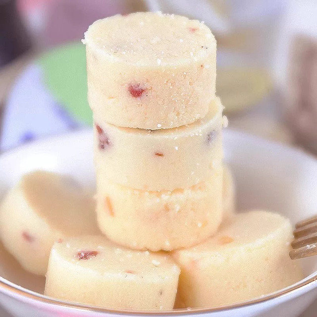 High-speed rail same style chick Bibi yak fruit cheese soufflé yogurt ...