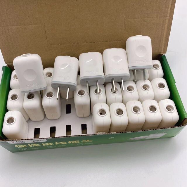 Bull two-legged rotatable plug without wires, two-legged and three ...