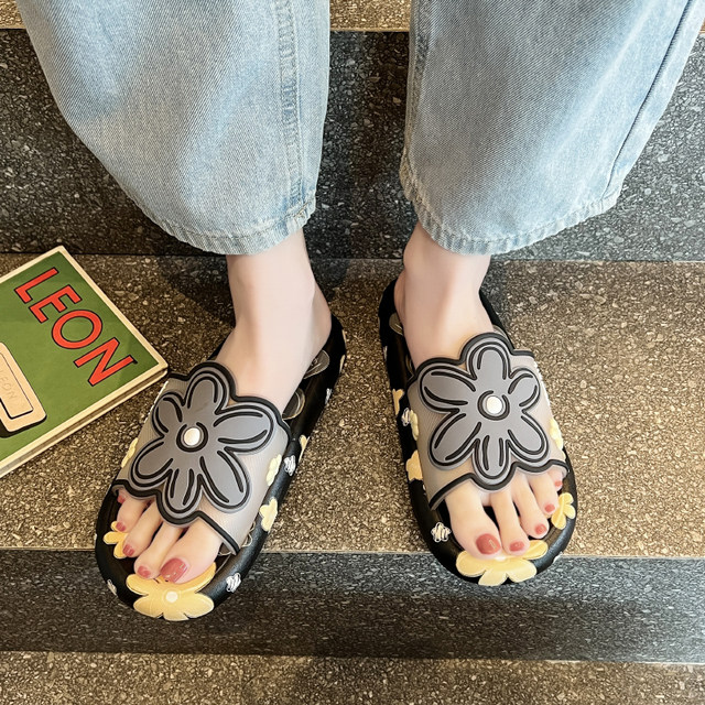 Slippers for women to wear outside in the summer, flat-soled bathing ...