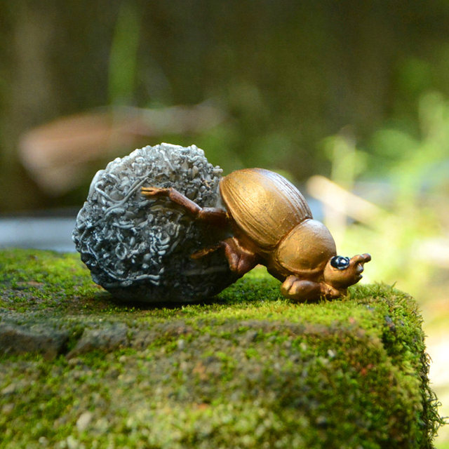 Creative simulation small insect ornaments Golden turtle shit shell ...