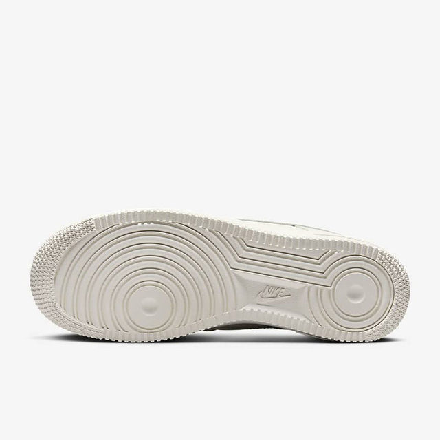 NIKE Nike women's shoes AIRFORCE1 Air Force 1 cream white AF1 low-cut ...