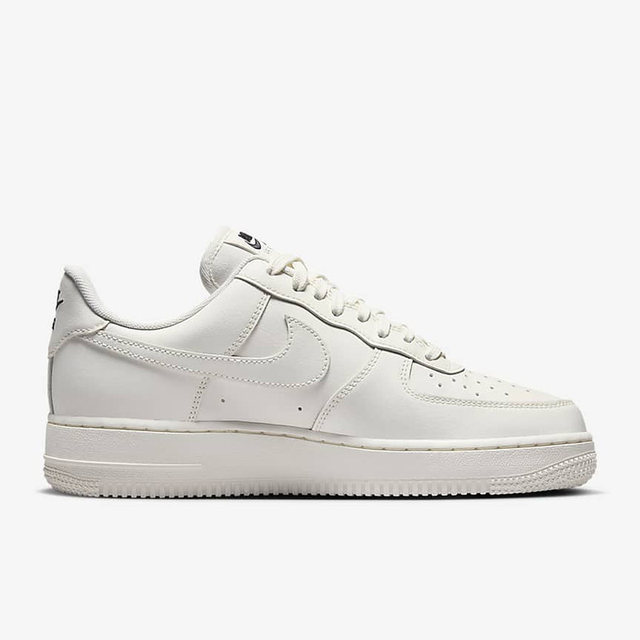 NIKE Nike women's shoes AIRFORCE1 Air Force 1 cream white AF1 low-cut ...