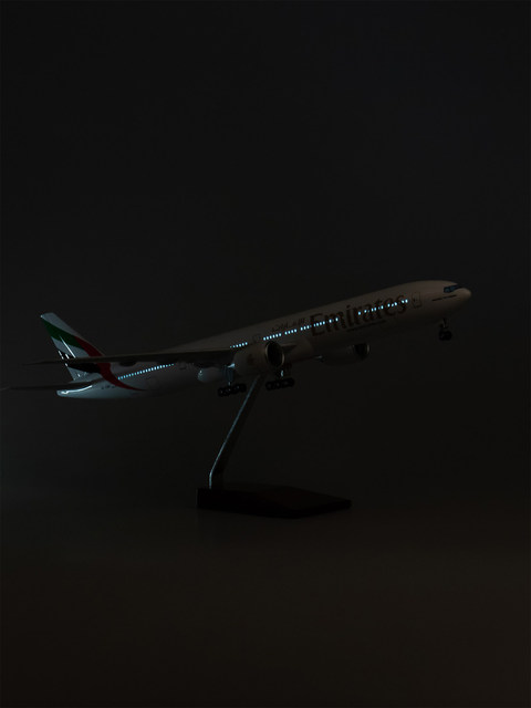 47cm simulation Emirates Boeing 777 passenger aircraft model 777 ...