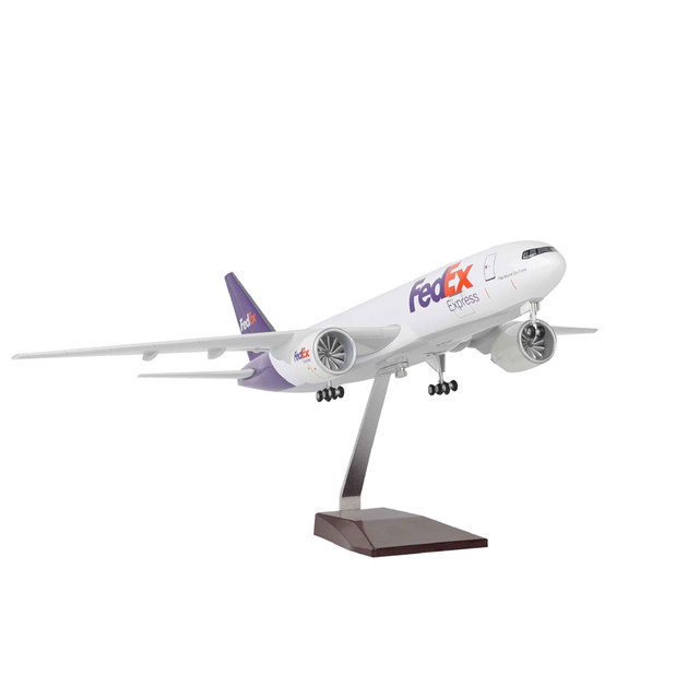 Simulated FedEx FedEx Boeing 777 freighter aircraft model civil ...