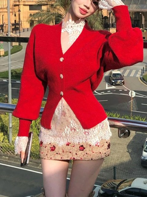 The atmosphere is red lazy style V-neck waist-hugging hot girl buttoned ...