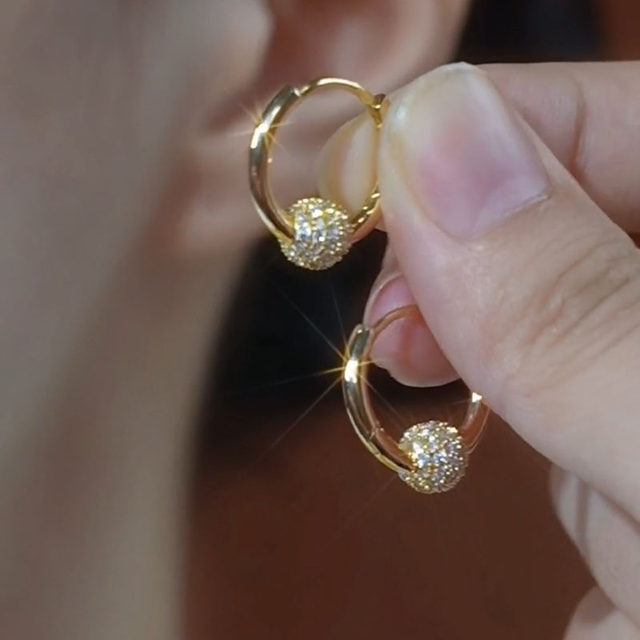 Small diamond ball ring earrings 2025 new trendy niche design ear buckle high-end light luxury ...
