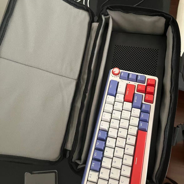 itx chassis bag ssupd flash scale s400 mechanical master c28 Lianli h2o ...