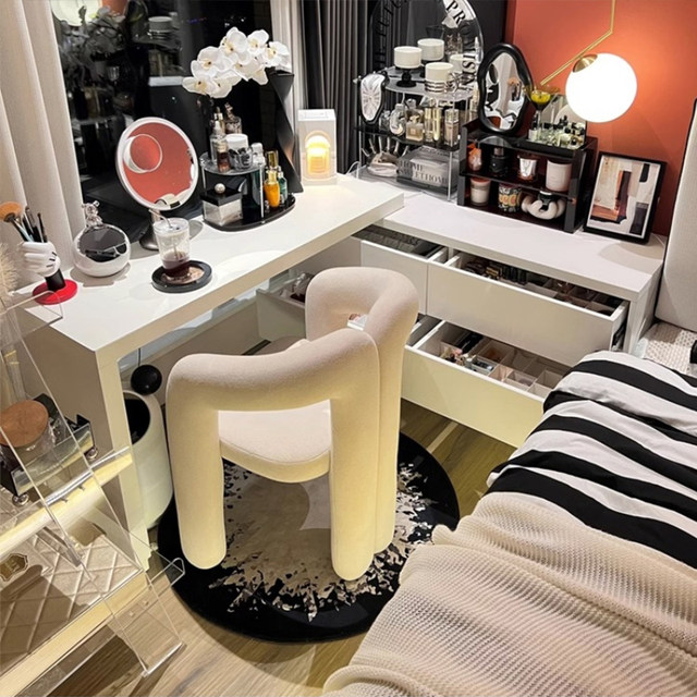 Net red makeup chair bedroom stool Make -up stool light luxury high ...