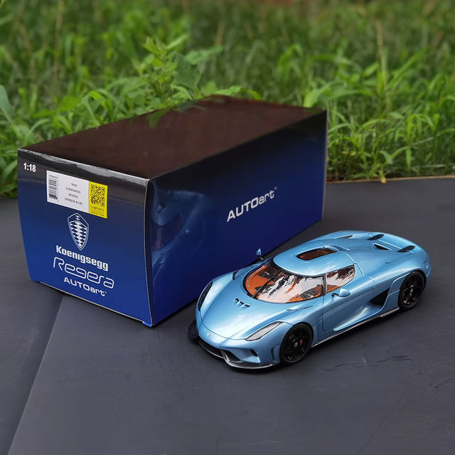 AUTOART 1:18 KOENIGSEGG REGERA resin car model