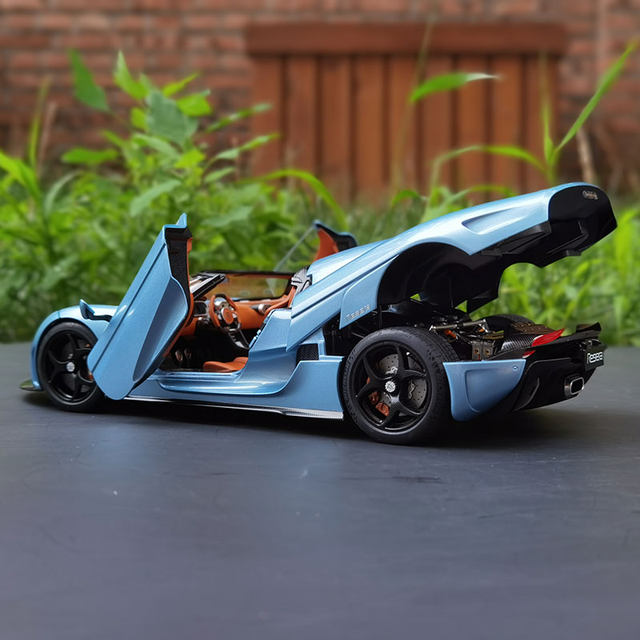 AUTOART 1:18 KOENIGSEGG REGERA resin car model