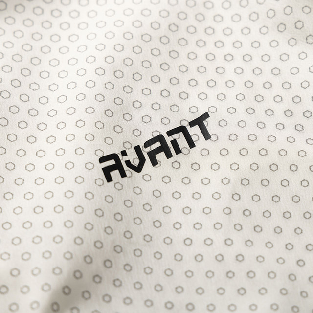 First-line brand withdraws bid for men's clothing, big-name foreign ...