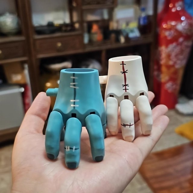 Genuine 52TOYS strange hand -blind box super activated