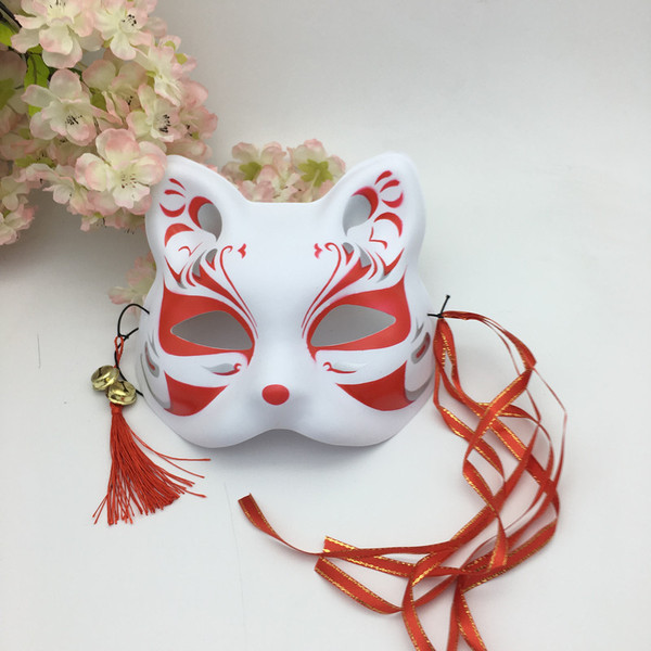 Painted japanese-style fox mask with half-face ancient chinese clothing ...