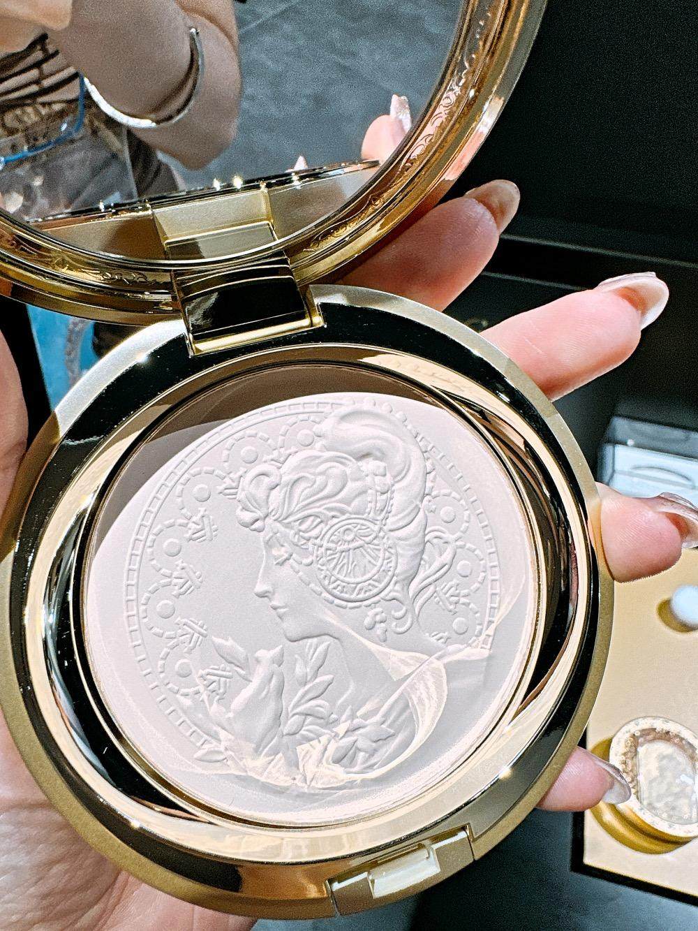 Kanebo Πούδρα - Περιορισμένη Έκδοση Angel Powder GR Έκδοση