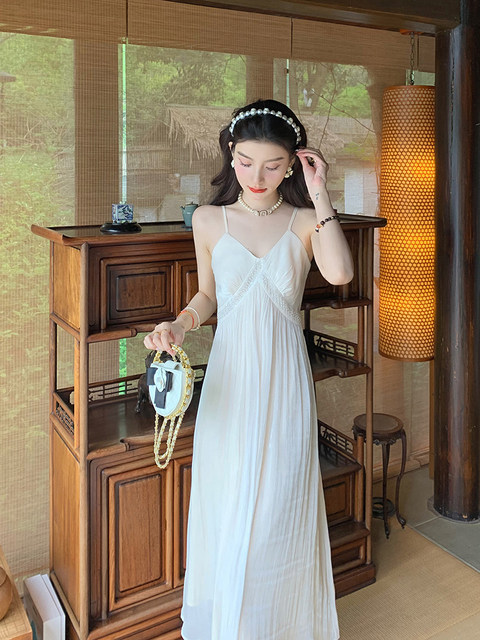 Am Nana French Gentle Style Sexy Spaghetti Strap Dress Summer Elegant ...