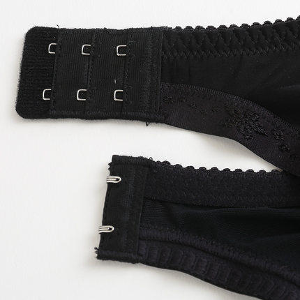 Ancient and modern women's underwear women's three-piece tailoring ...